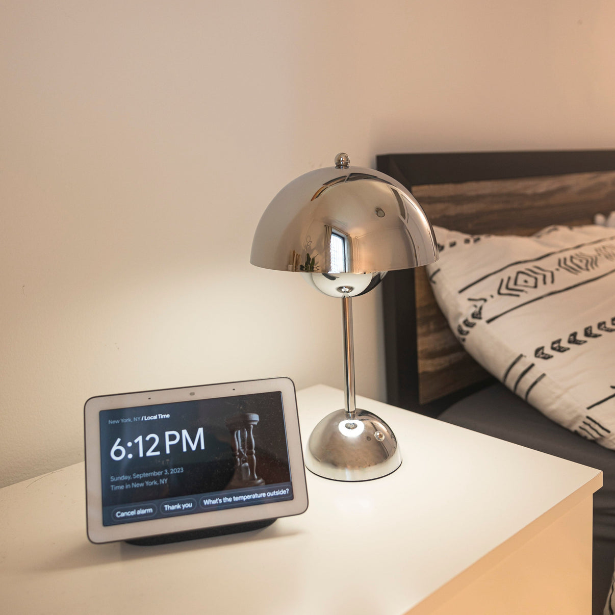 Flowerpot LED Portable Rechargeable Table Lamp &Tradition Metallic ...